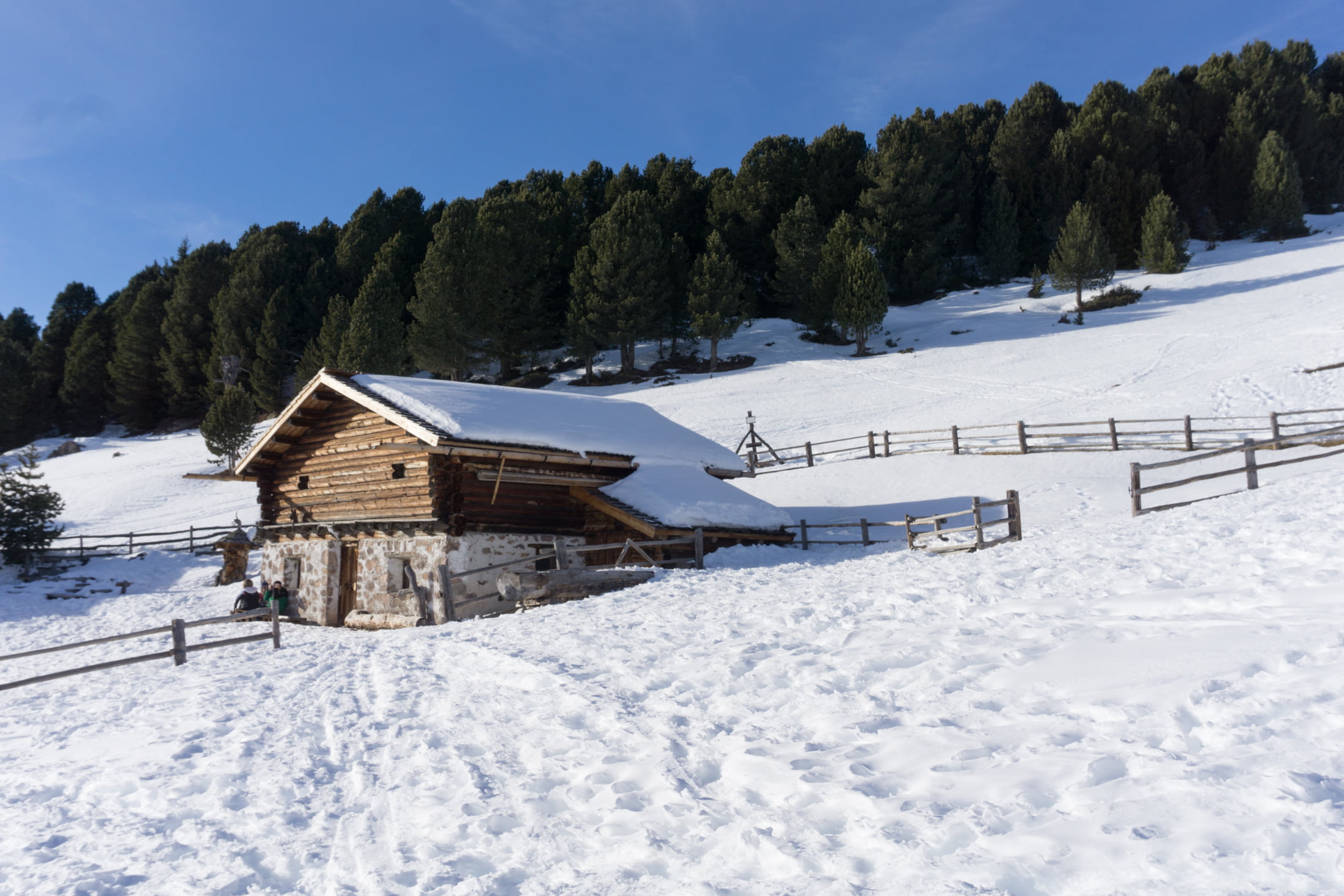 Rifugio Rasciesa: come arrivare in inverno? Splendida gita in Val Gardena