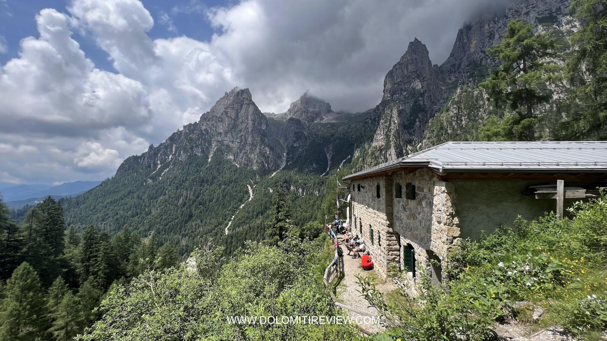 Rifugio Treviso dalla val Canali: escursione ad anello nel regno delle ...