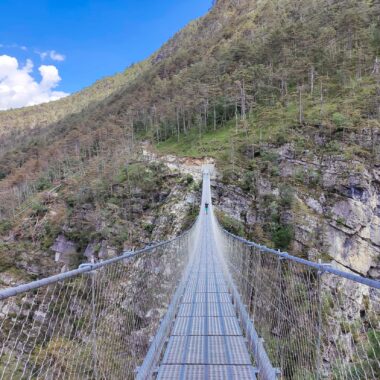 Il ponte tibetano del Cadore: la passerella sospesa di Perarolo e la ...